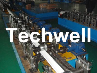 Cina di 3 - 12m/min velocità Decoiler manuale, sportello del rullo della schiuma dell'unità di elaborazione 1.0mm - di 0,7 che forma macchina in vendita