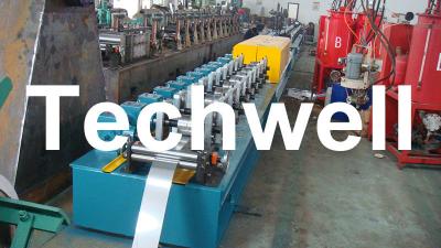 Cina sportello della schiuma dell'unità di elaborazione di velocità 3-12m/min che forma macchina con la macchina a iniezione della schiuma dell'unità di elaborazione in vendita
