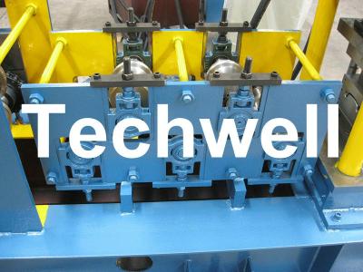 Cina Rotolo di formazione della stecca dello sportello del rullo delle stazioni di Decoiler 13 manuali che forma macchina in vendita