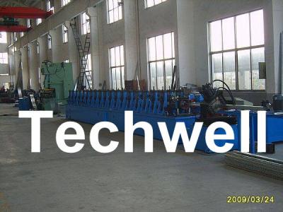 Cina GCr15 rullo d'acciaio, rotolo ad alta velocità dello scaffale che forma macchina per il materiale di 2.3mm - di 1,8 in vendita