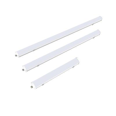 Cina High Light Efficiency LED Triproof Light 130LPW With Transparent Cover in vendita