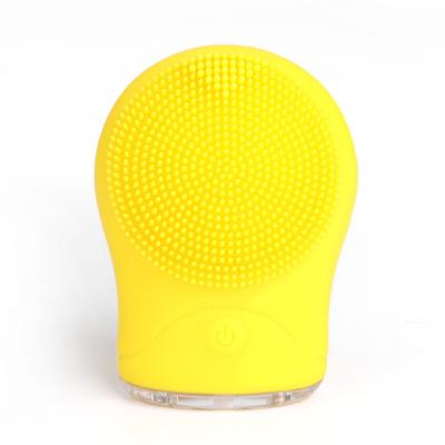 Cina Customize Electric Silicone Facial Cleansing Brush Face Vibrating Massager Deep Cleaning Brush in vendita