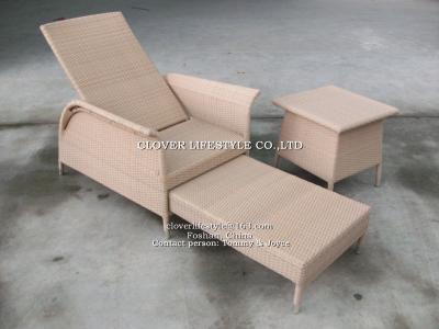 China Flat wicker Sun bed flexible ottoman with table for Hotel, Garden and Beach by Clover Lifestyle Outdoor Furniture China for sale