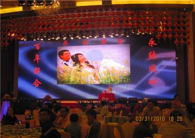 China P10mm Pixels Curve Curtain LED Display For Indoor And Outdoor for sale
