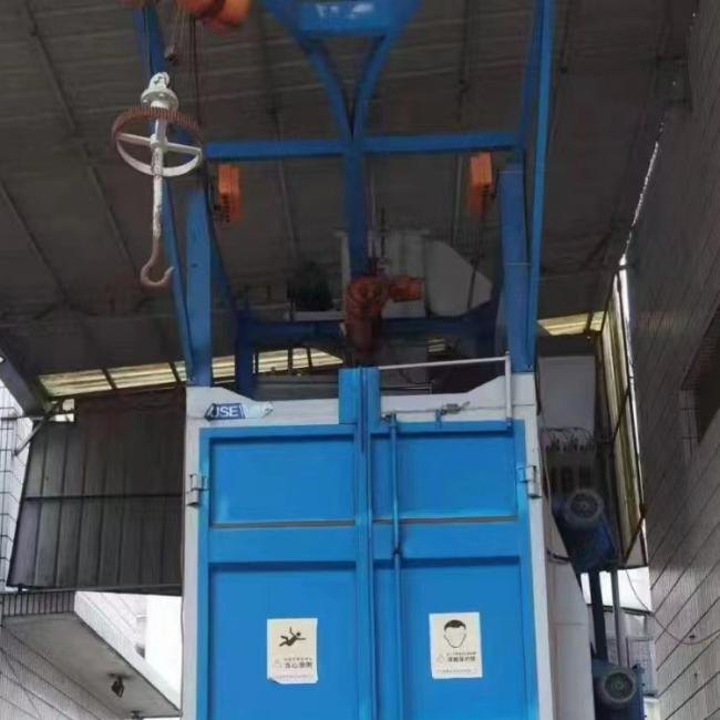 Q379 Hook Type Shot Blasting Machine with Forging Parts and Small Castings