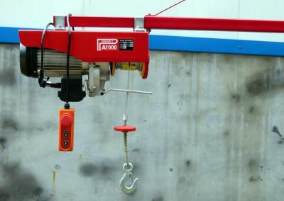China Mini capacidade de carga elétrica de múltiplos propósitos da grua 0.1-1T com certificação do ISO do CE à venda