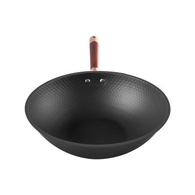 China 2.5kg Rose Gold Kitchen Frying Pans 32cm sem revestimento com navio à venda