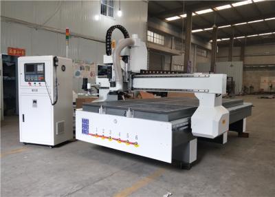Cina Macchina del router di CNC di ATC di AC380V 50HZ UT1530 24000rpm in vendita