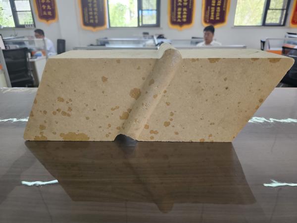 Quality Industrial Silica Refractory Bricks Featuring Outstanding Thermal Shock Resistance and Cold Crush Strength for Furnace for sale