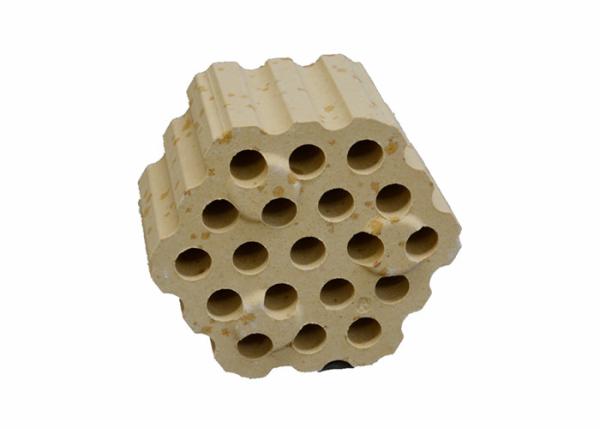 Ladrillos refractarios de calefacción amarillos de la silicona del horno 1.8g/Cm3