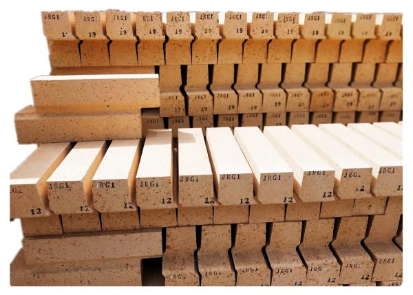 Quality Al2O3 High Alumina Refractory Fire Bricks Abrasion Resistant for sale