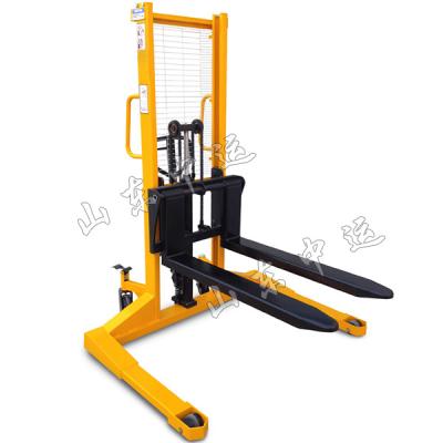 China Wide Leg Manual Hydraulic Stacker for sale
