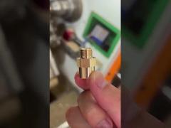 Lumière C6801 Machinerie CNC Petites pièces électroplaté pour la buse de brouillard à l'eau