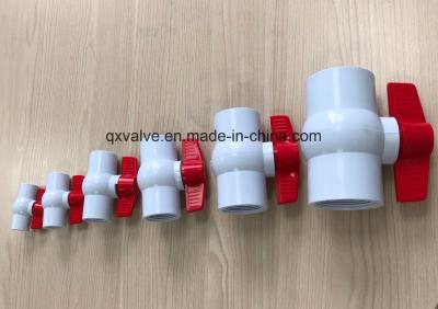 Cina Valvole a sfera compatte in PVC a presa/a filo con canale di tipo retto in vendita