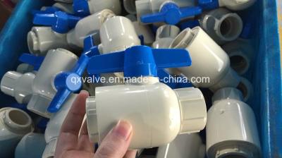 Cina Valvola a sfera a bassa temperatura di piccole dimensioni in CPVC per applicazioni agricole in vendita