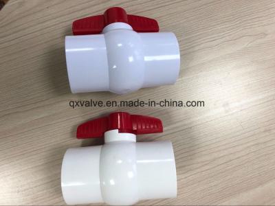 中国 固定構造 PVC バターフライ ハンドル 白色 ソーケットボールバルブ 農業用 販売のため