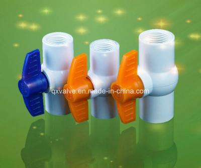 Cina Valvola a scarico Manica di colore arancione Valvola a sfera in PVC per prestazioni ottimali di irrigazione in vendita