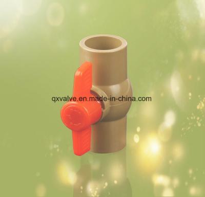 Cina Forma di connessione del collante PVC Valvola a sfera di plastica di tutte le dimensioni in vendita