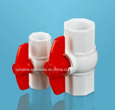 Cina Valvola a sfera in PVC a due vie 32 mm x 32 mm per applicazioni ad alta pressione in vendita
