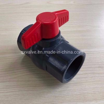 Cina Valvola a sfera ottagonale in PVC grigio con terminali di filo a presa certificata ISO9001 e resistente in vendita