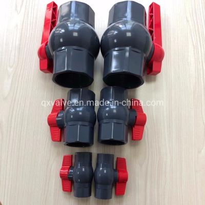 Cina Valvola a sfera ottagonale in PVC grigio con terminali di filo a presa certificata ISO9001 e resistente in vendita