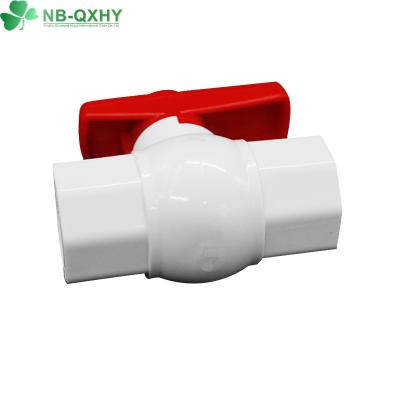 Cina Valvola a sfera ottagonale in PVC ad alta pressione con sigillo del sedile in  e costruzione durevole in vendita