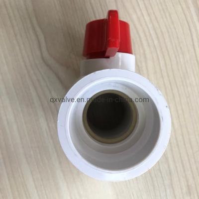 Cina 1/2 prime prime Inch PVC Valvola a sfera unidirezionale Maniglia rossa per protezione UV e industriale in vendita