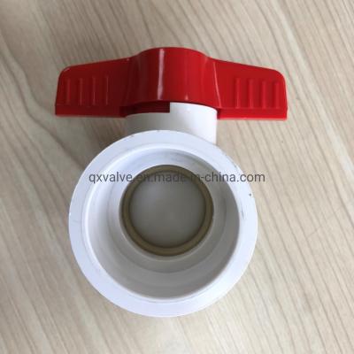 Cina 1/2 prime prime Inch PVC Valvola a sfera unidirezionale Maniglia rossa per protezione UV e industriale in vendita