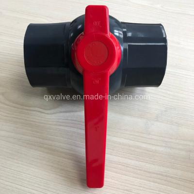 Cina Valvole a sfera ottagonale in PVC standard DIN per irrigazione Pn16 e modalità di guida manuale in vendita