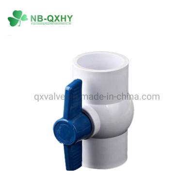 Cina Valvola a sfera compatta in PVC bianco da 2 pollici con compatibilità a bassa temperatura standard ANSI in vendita