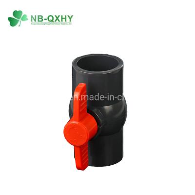 Cina Modalità di guida manuale PVC UPVC 1 prima prima Valvola a sfera per condotte di distribuzione dell'acqua in vendita