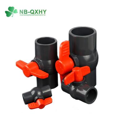 Cina Modalità di guida manuale PVC UPVC 1 prima prima Valvola a sfera per condotte di distribuzione dell'acqua in vendita