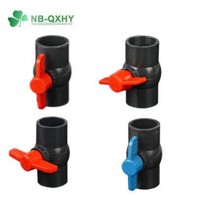 Cina Modalità di guida manuale PVC UPVC 1 prima prima Valvola a sfera per condotte di distribuzione dell'acqua in vendita