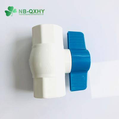 中国 高耐久性 ANSIソケット レッドハンドル ホワイト PVC コンパクトボールバルブ UV保護 販売のため