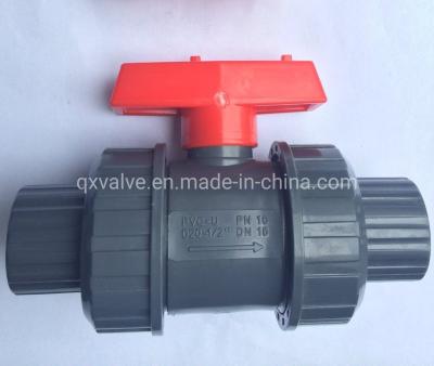 Cina Temperatura Temperatura normale Grigio chiaro PVC Valvola a sfera True Union con manico rosso in vendita