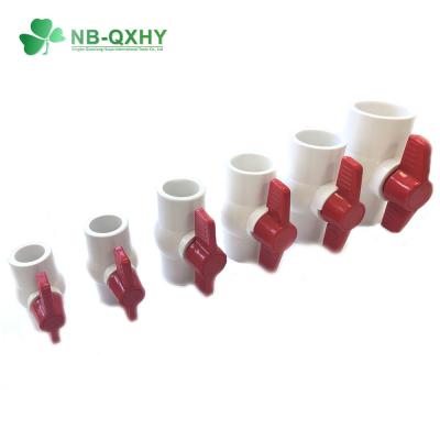 Cina Acqua di rifornimento grigio 4 pollici presa PVC valvola a sfera in grigio con funzionamento manuale in vendita