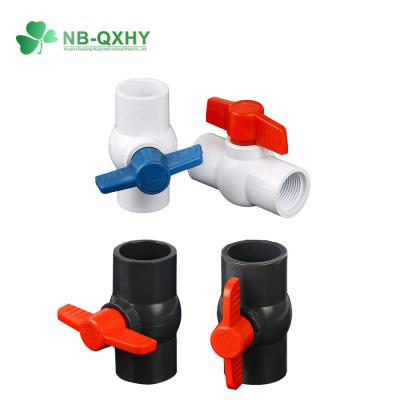 Cina Richiesta personalizzata Valvola a sfera PVC compatta Pn16 Valvola a sfera di plastica con protezione UV in vendita