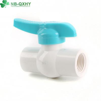 Cina Valvola a sfera in PVC da 1/2 4 pollici con maniglia flessibile QX e maniglie diverse in vendita
