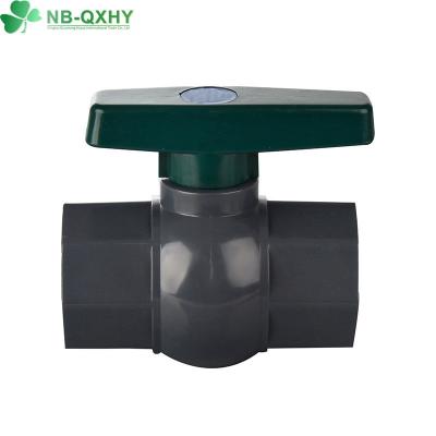 Cina 4 pollici di grandi dimensioni materiali dritto attraverso il tipo manico verde PVC valvola a sfera rettangolare in vendita