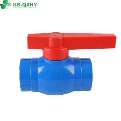 Cina Valvola a sfera flessibile Maniglia rossa Corpo blu Sostegno professionale 1/2