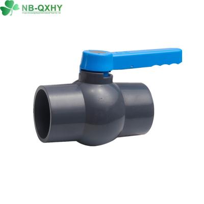 Cina Manuale di drenaggio dell'acqua per edifici Valvola a sfera ottagonale compatta in PVC per sistemi di irrigazione in vendita
