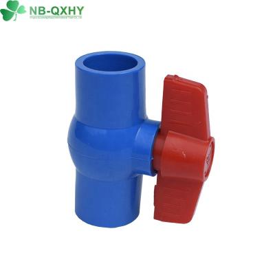 Cina Valvola a sfera compatta in PVC versatile da 11/4