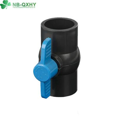 China Flexible Ball Valve JIS Standard PVC Octogonal Compact Socket/Thread End uit China Te koop