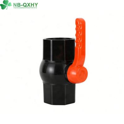 Cina Valvola a sfera ottagonale in PVC a bassa temperatura per uso domestico in vendita