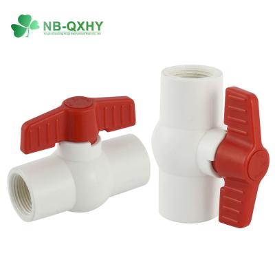中国 低温給水 コンパクトデザイン PVC ボールバルブ 販売のため