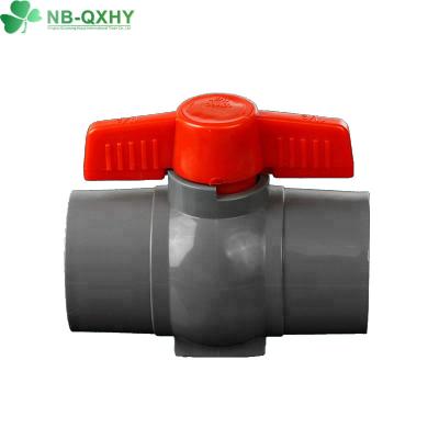 Cina Forma di connessione adesiva Materiale idraulico PVC Valvola a sfera di plastica per l'efficienza del Vietnam in vendita