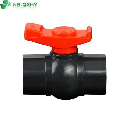 Cina Top cinese di customizzabile PVC valvola a sfera per l'agricoltura campo media acqua in vendita