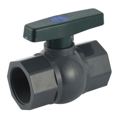 Cina Irrigazione Piscine idriche Valvola in PVC con manico lungo e design ottagonale in vendita