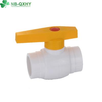 Cina 1-1/4 prima PVC Valvole a sfera Valvola di controllo Valvola Unione Valvola farfalla Valvola con sigillo del sedile TPE in vendita