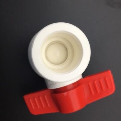 Cina Richiesta personalizzata Valvola a sfera compatta in PVC a bassa temperatura Sch40 Sch80 per American in vendita